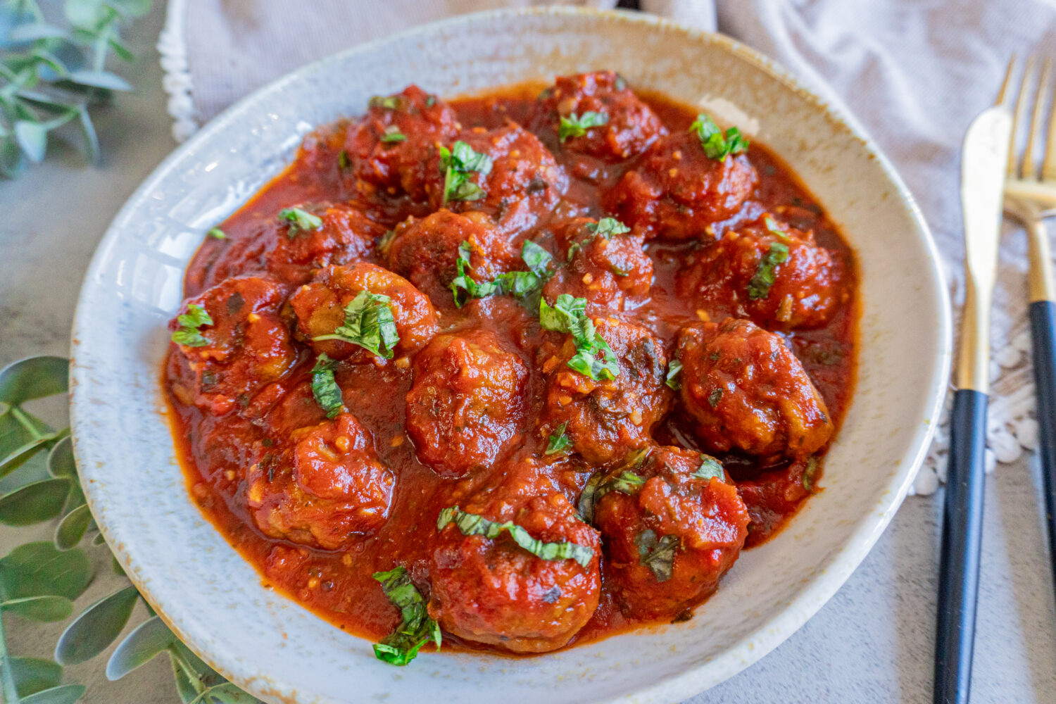 Meatless High Protein Vegan Meatballs – MrsSlimOnPlants